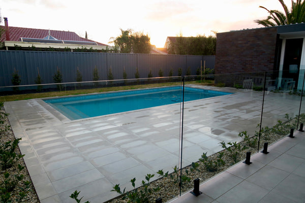 Cleaning Your Frameless Glass Pool Fence | AGPF